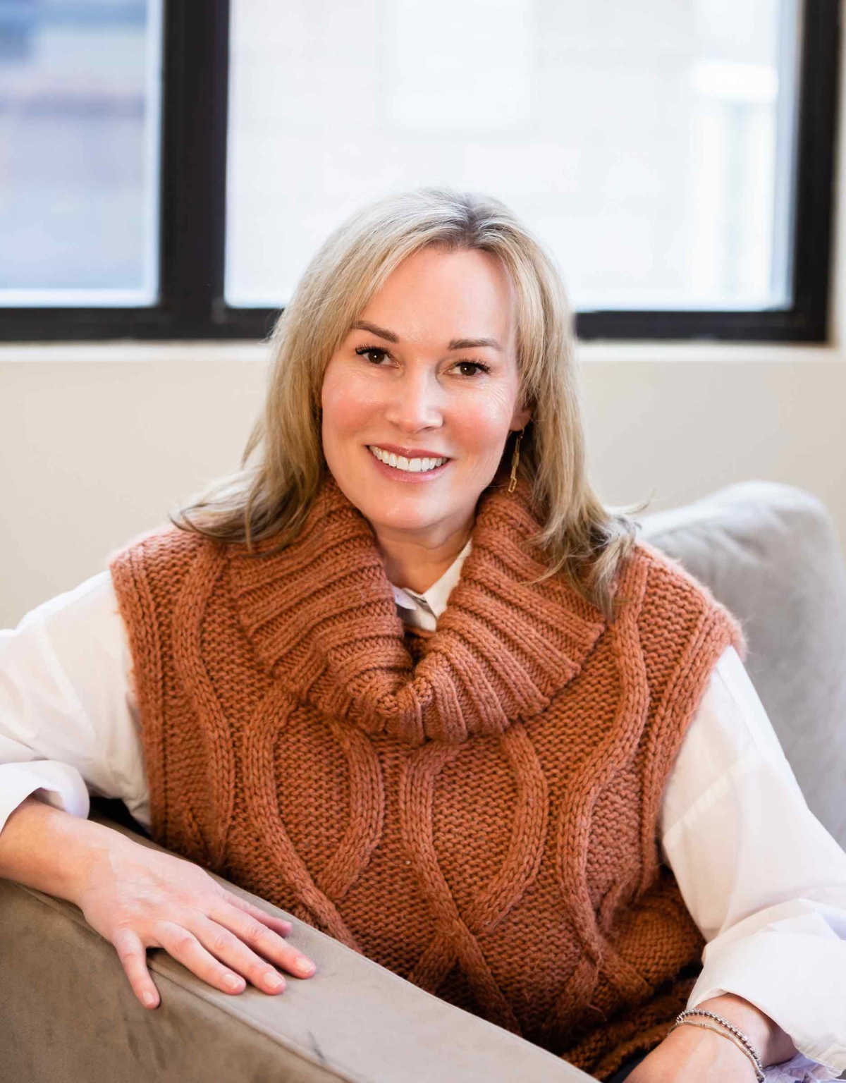 Therapists | Lisa Stull | Angela Shelley | Animal-Assisted Therapy